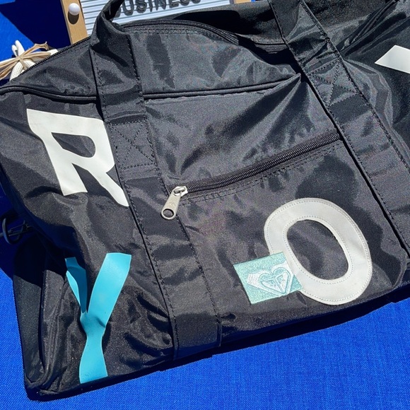 Roxy | Bags | Vintage Roxy Duffle Bag Gym Dance Sports Logo Black ...